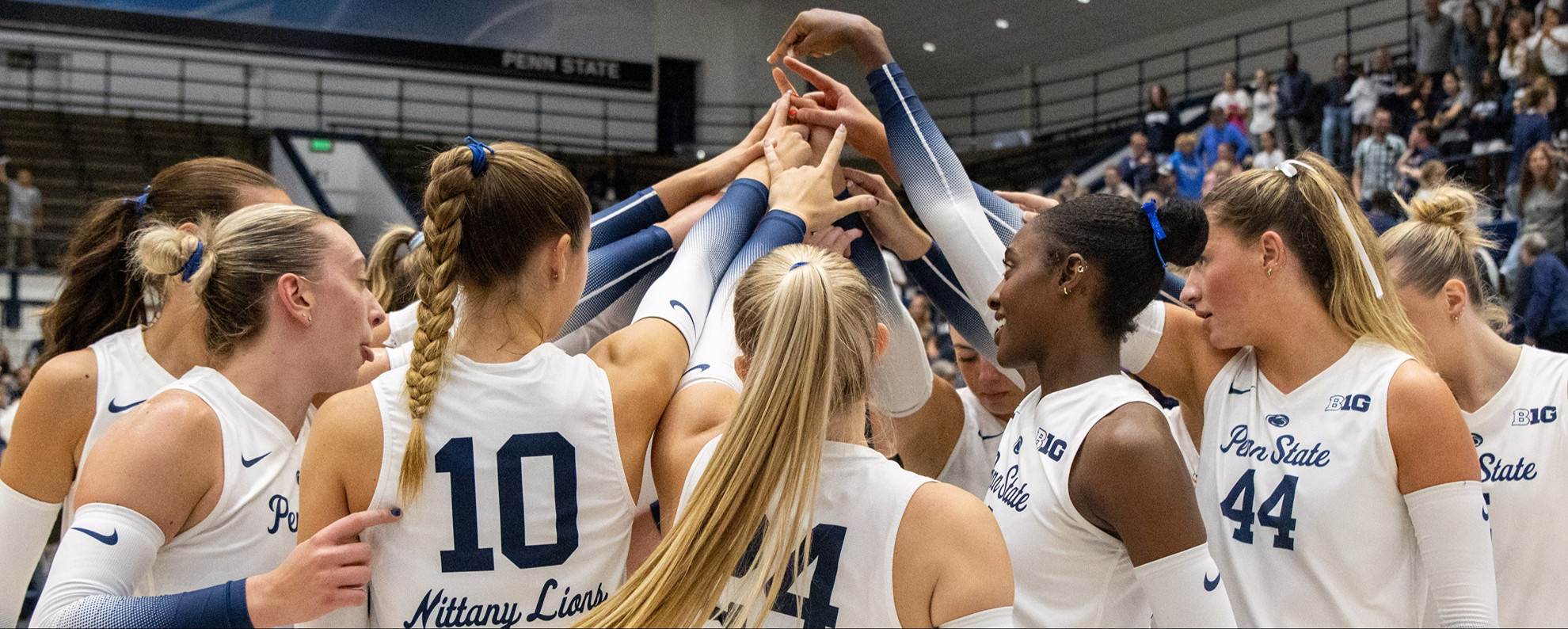 No. 3 Women's Volleyball Stays Unbeaten with Sweep of Princeton - Penn ...