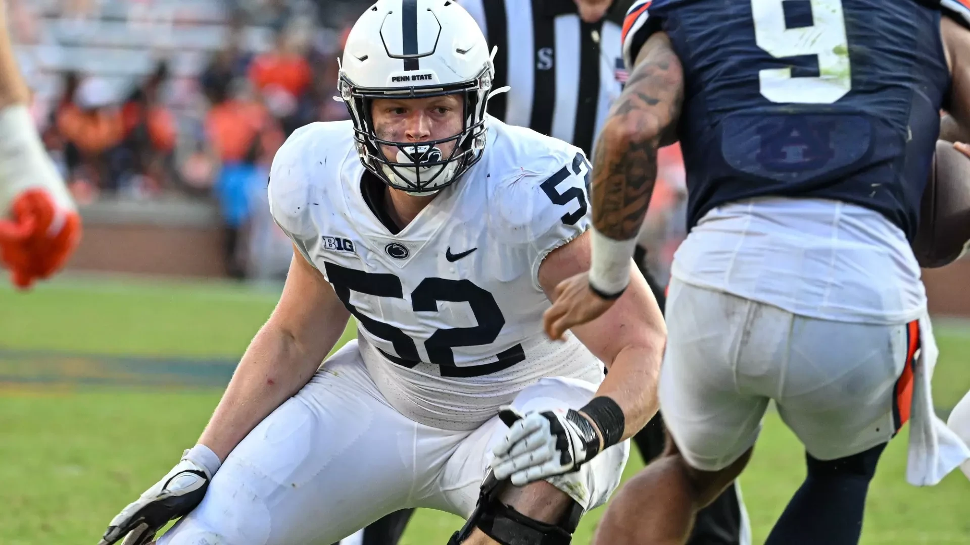 Jordan van den Berg and Zane Durant Developing At Defensive Tackle ...