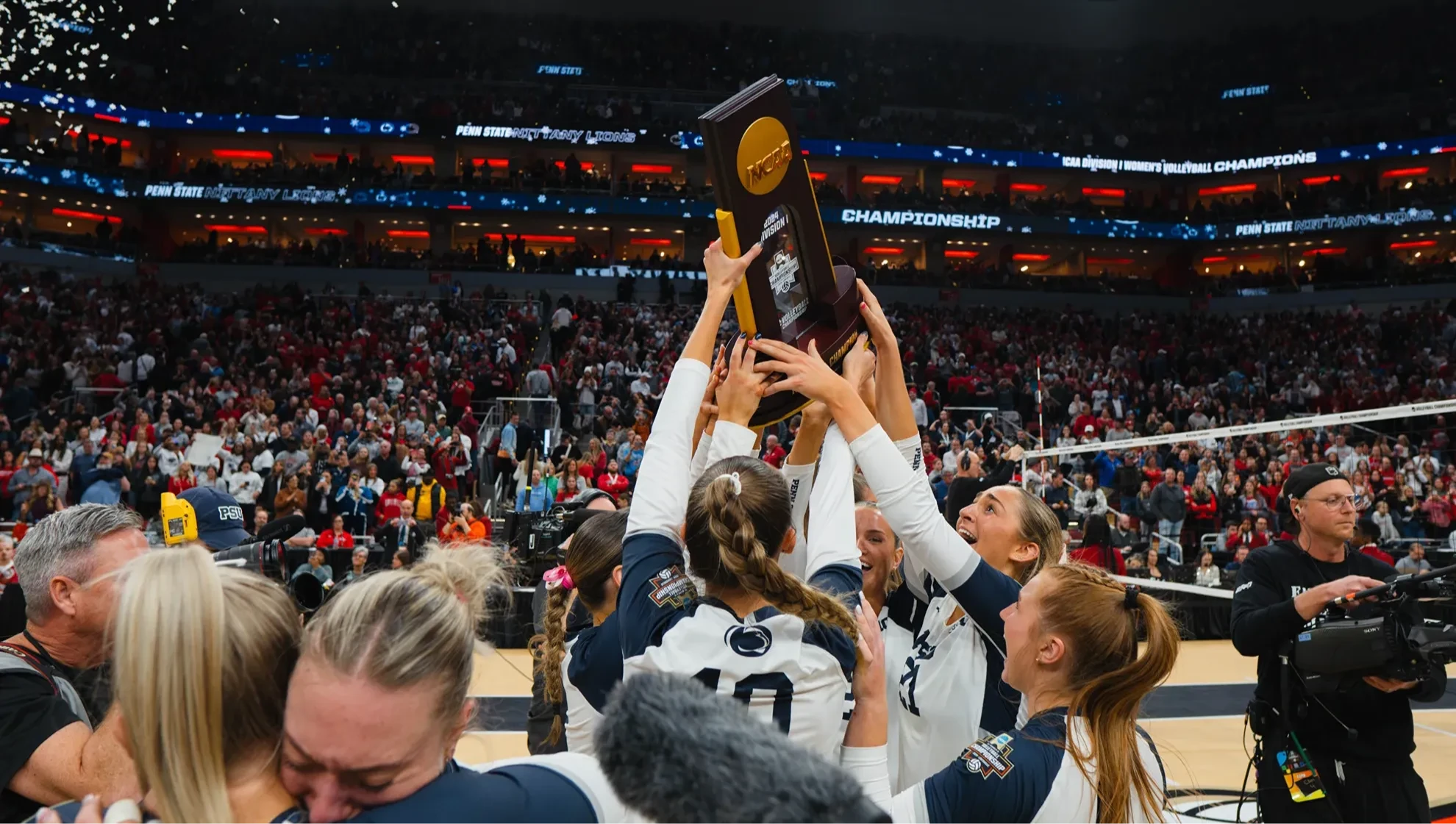 Penn State Ranks Third In LEARFIELD Directors’ Cup Fall Standings ...