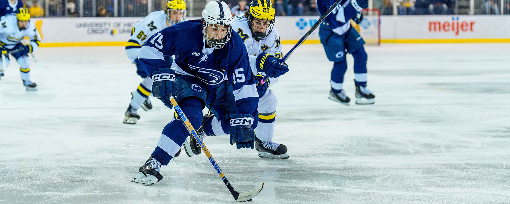 Fifth-Seeded Men's Hockey Completes Sweep of No. 4 Michigan with 5-2 ...
