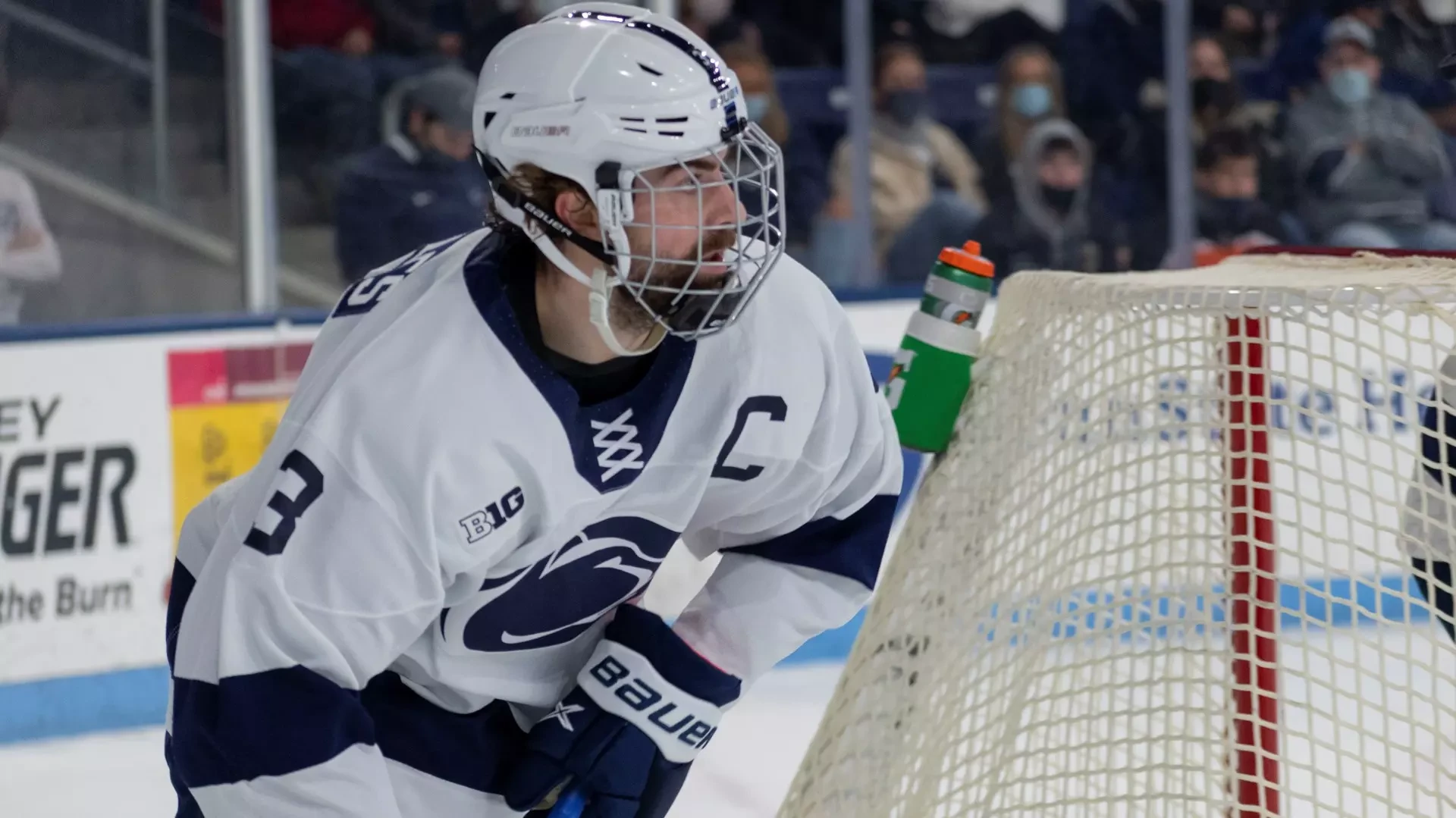 DeNaples Tallies Twice as No. 5 Men's Hockey Defeats No. 19 Notre Dame ...